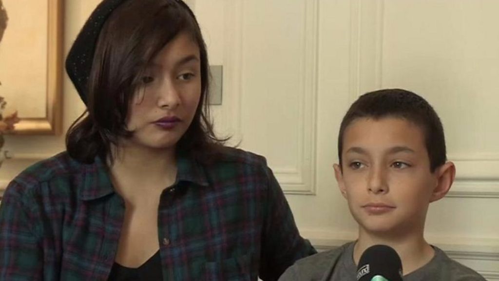 Kids who support Emmanuel Macron react to his win - BBC Newsround
