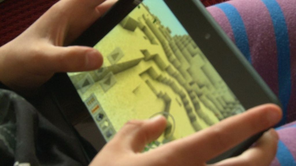 How Minecraft is helping kids with autism - BBC Newsround