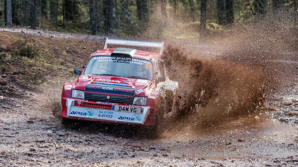 Muddy marvellous: The Snowman Rally - BBC News
