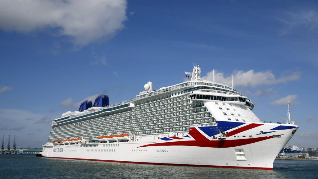 Cruise ship Britannia visits Edinburgh and Invergordon - BBC News