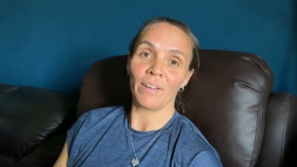 Dysgwr y Flwyddyn 2023: Cyfweliad ag Alison Cairns - BBC Cymru Fyw