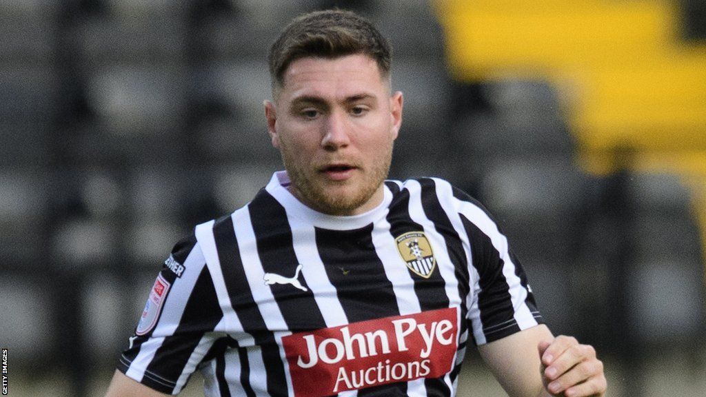 Cedwyn Scott: Notts County forward suffers knee injury - BBC Sport