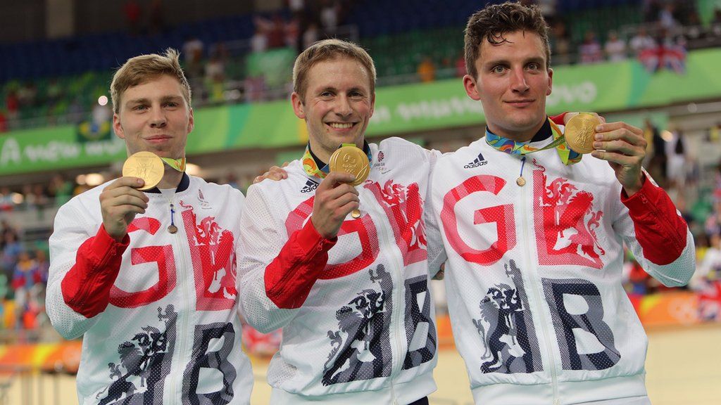 Great Britain win men's sprint gold in Rio - BBC Newsround