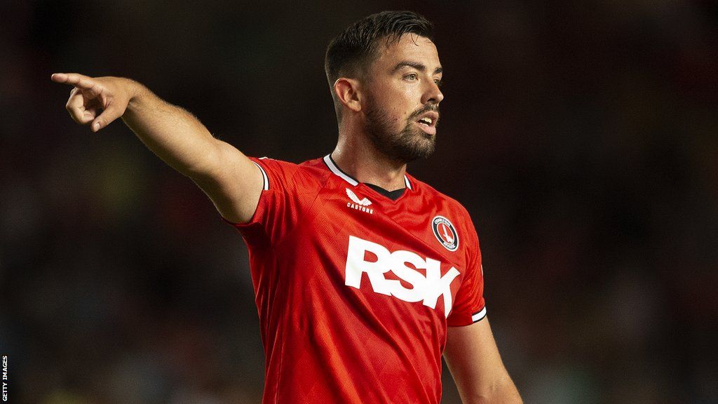 Eoghan O'Connell: Wrexham sign Charlton Athletic defender - BBC Sport