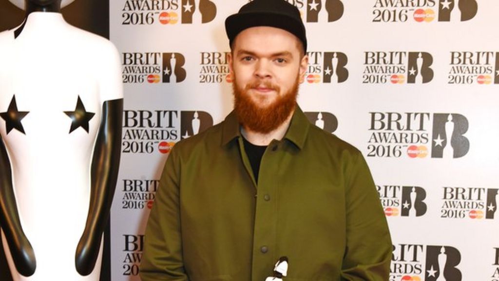 Jack Garratt tells Newsround his three wishes for 2016 - BBC Newsround