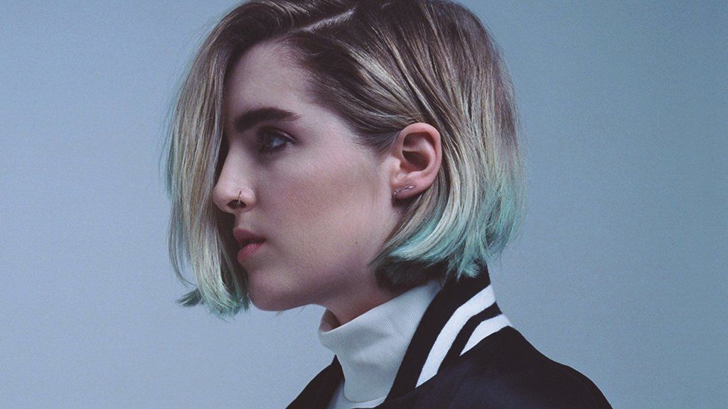 Shura interview: 'Pop music doesn't represent me' - BBC News