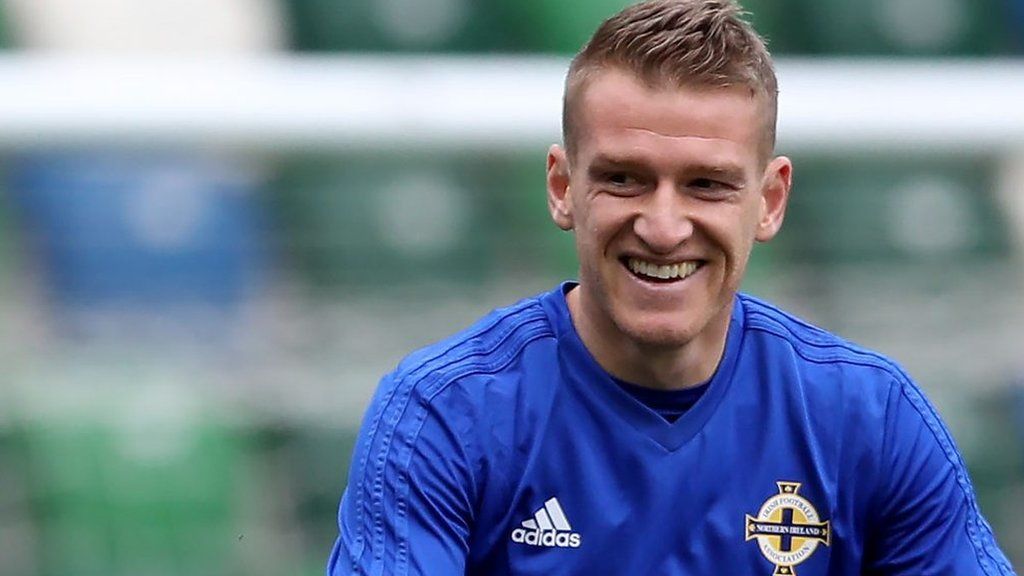 'The pressure is on the Netherlands' - Davis - BBC Sport