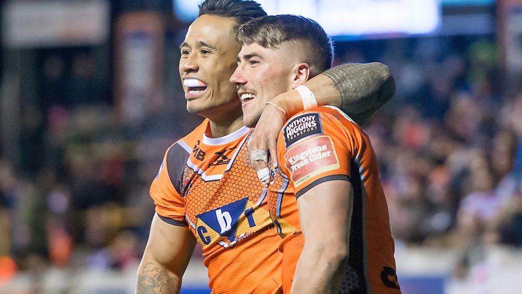 Super League: Castleford's Greg Minikin scores try of the week - BBC Sport