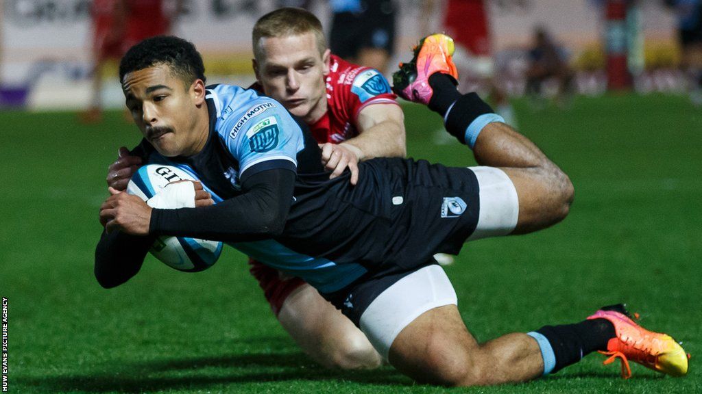 Theo Cabango: Cardiff wing has shoulder surgery - BBC Sport