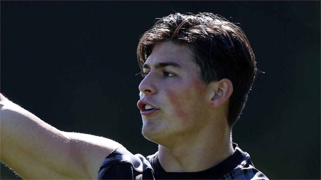 Louis Rees-Zammit: 'Faster’ Wales wing relishes first World Cup - BBC Sport