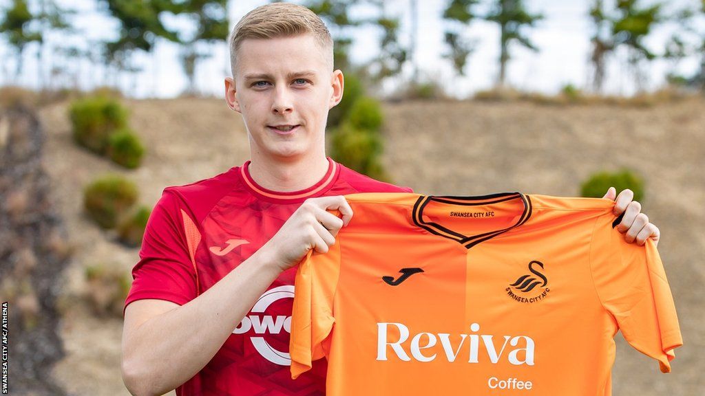 Nathan Broome: Swansea City sign former AFC Wimbledon goalkeeper - BBC ...