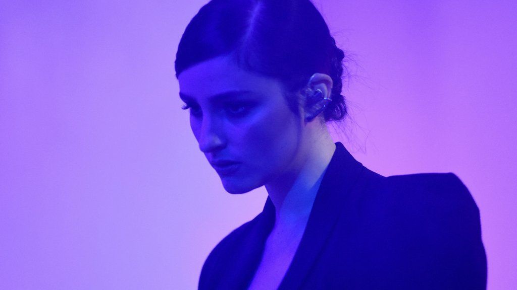 Banks gets bold: How the sultry pop star learned to stand up for ...