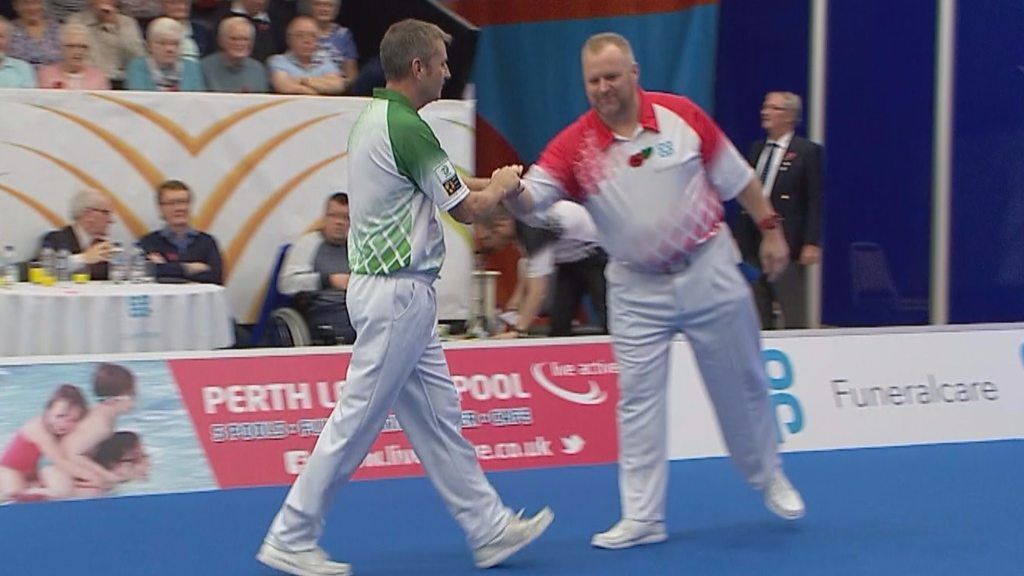Bowls Scottish Open: Three of the best shots from semi-finals - BBC Sport