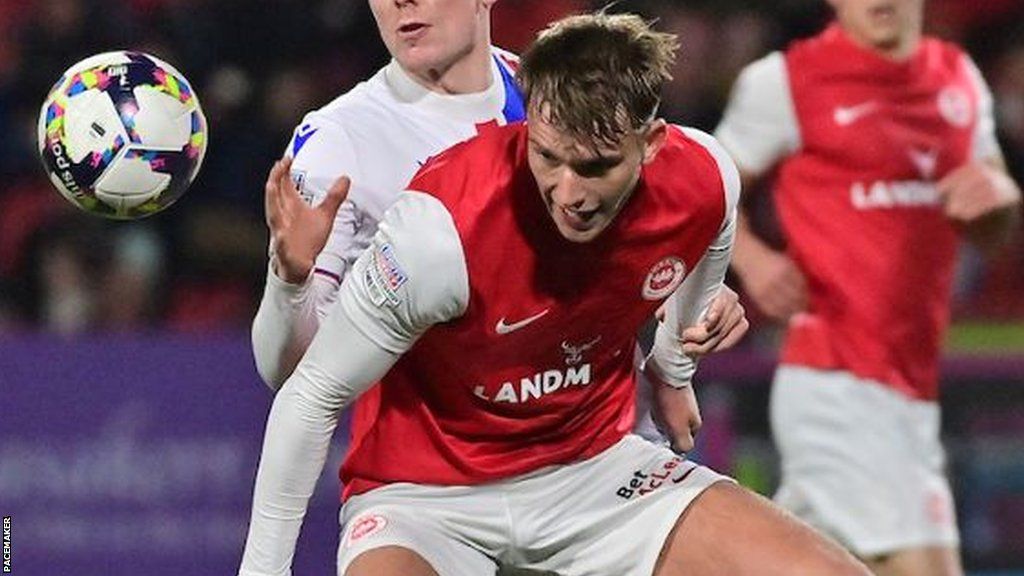 Craig Farquhar: Larne defender moves to Premier League Crystal Palace ...