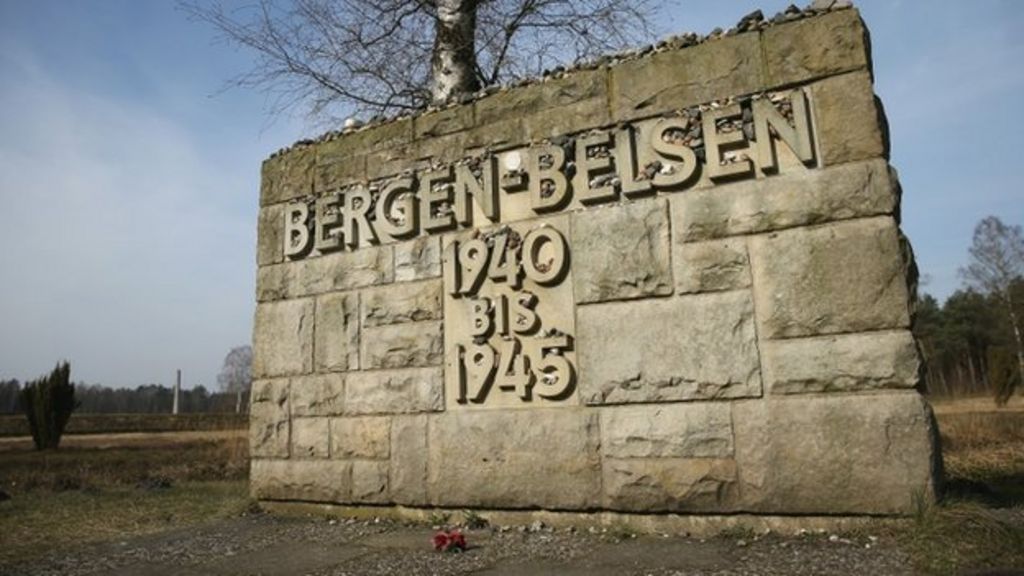 Queen visits Germany's Bergen-Belsen concentration camp site - BBC News