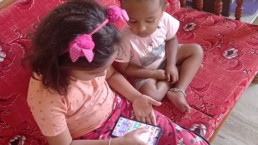 A village in India switches off the internet for a daily digital detox ...