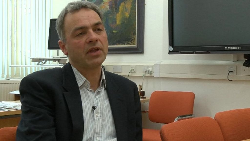 Cardiff Uni's new way of making compounds for drugs - BBC News