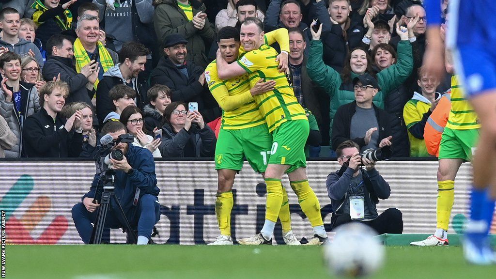 Norwich City 4-1 Cardiff City: Josh Sargent scores twice for Canaries ...