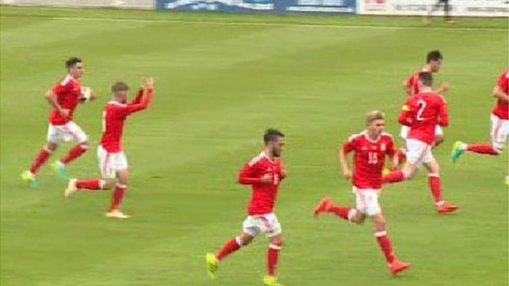 Barnsley's Jake Charles rescues point for Wales U21 against Luxembourg ...