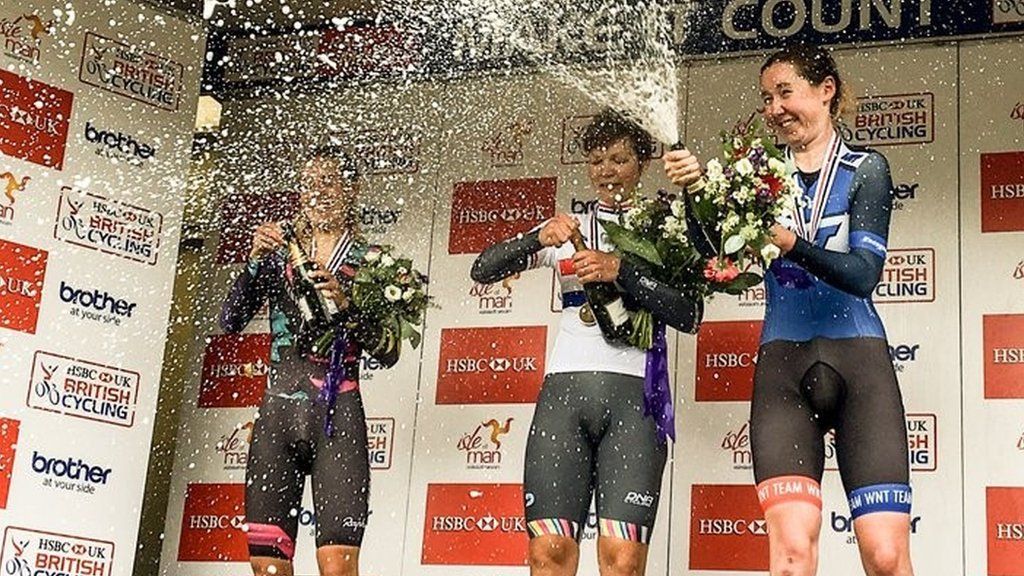Scott Davies: Welsh cyclist targets professional contract - BBC Sport