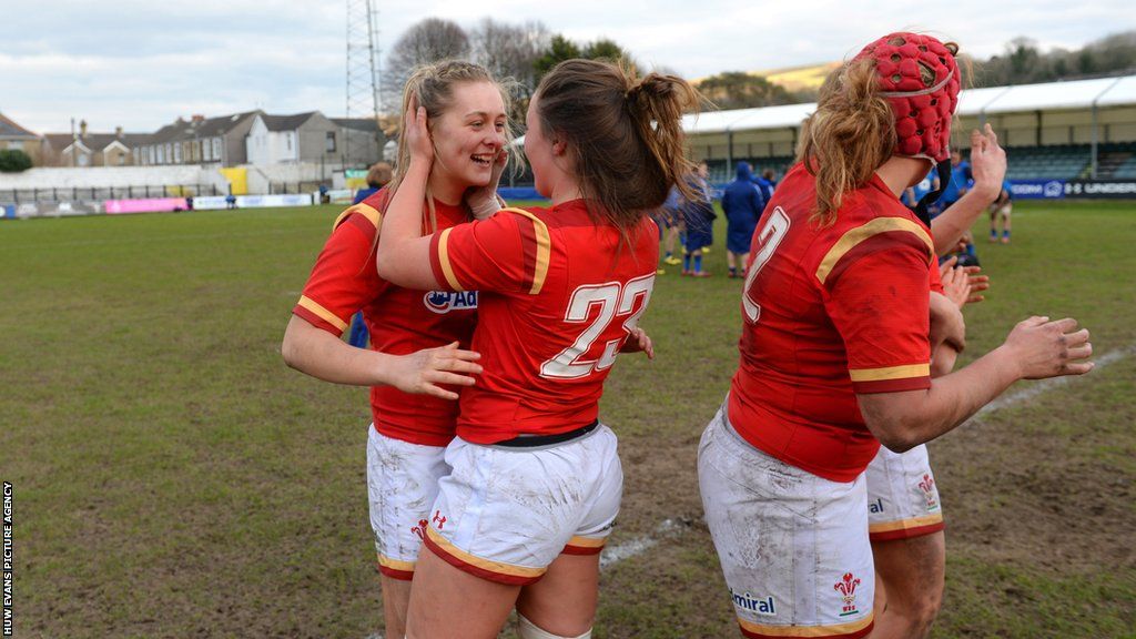 WXV: Wales captain Hannah Jones honoured to reach 50 caps - BBC Sport