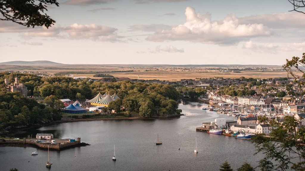 In pictures: Stornoway's Hebridean Celtic Festival - BBC News