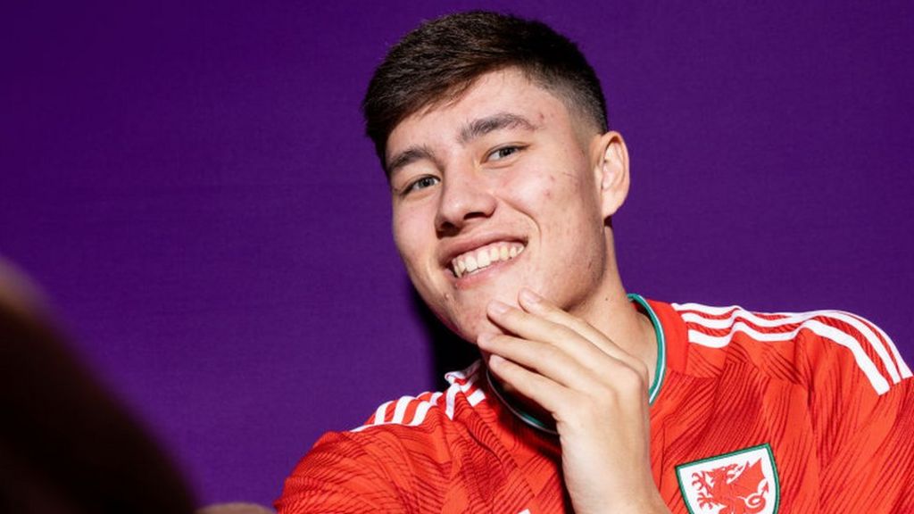 Rubin Colwill: 'Neis bod fi wedi stopio tyfu' - BBC Cymru Fyw