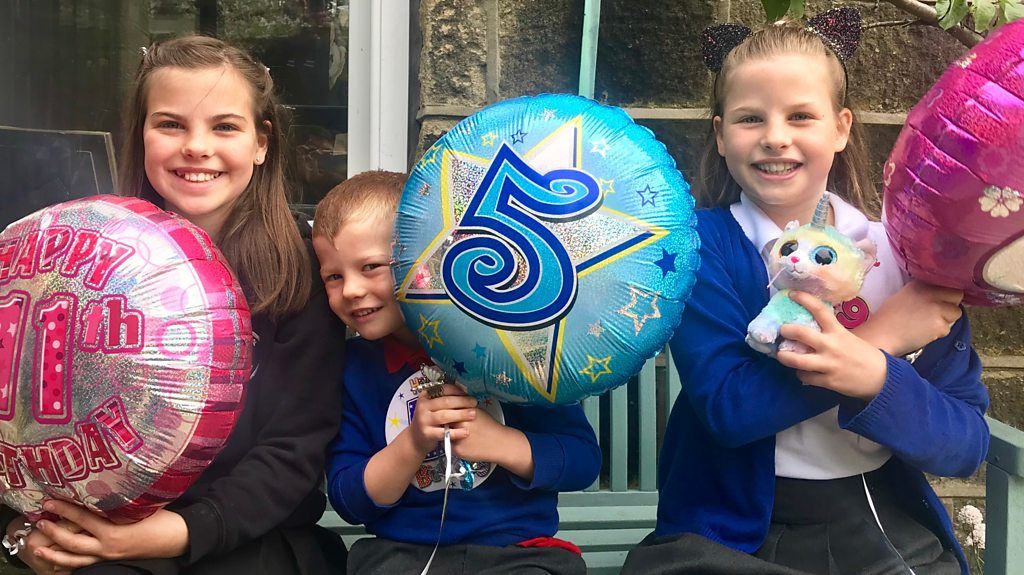 What's it like to share a birthday with your siblings? - BBC Newsround