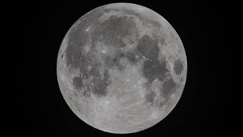 What are the mysterious sparkly flashes on the Moon? - BBC Newsround