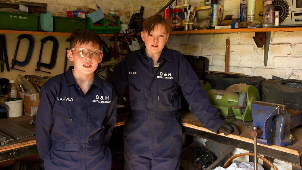 Britain’s youngest blacksmiths send sparks flying - BBC Newsround