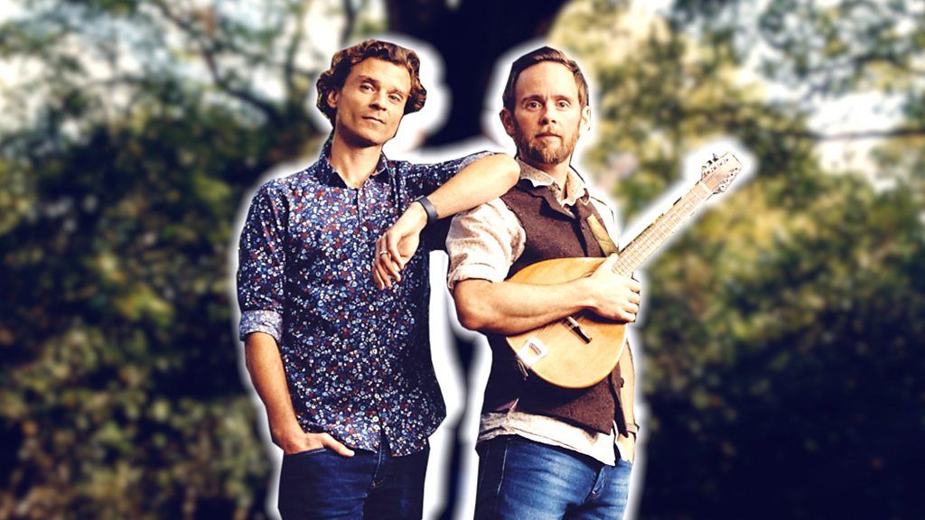 Ancient Remedy Oak tree supported after limb collapse - BBC News