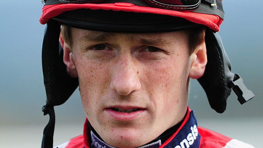 Sam Twiston-Davies: Jockey breaks elbow in Sandown fall - BBC Sport