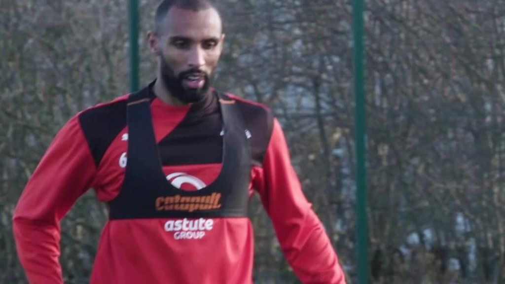 FA Cup: Meet Nathan Pond - Fleetwood Town's world record holder - BBC Sport