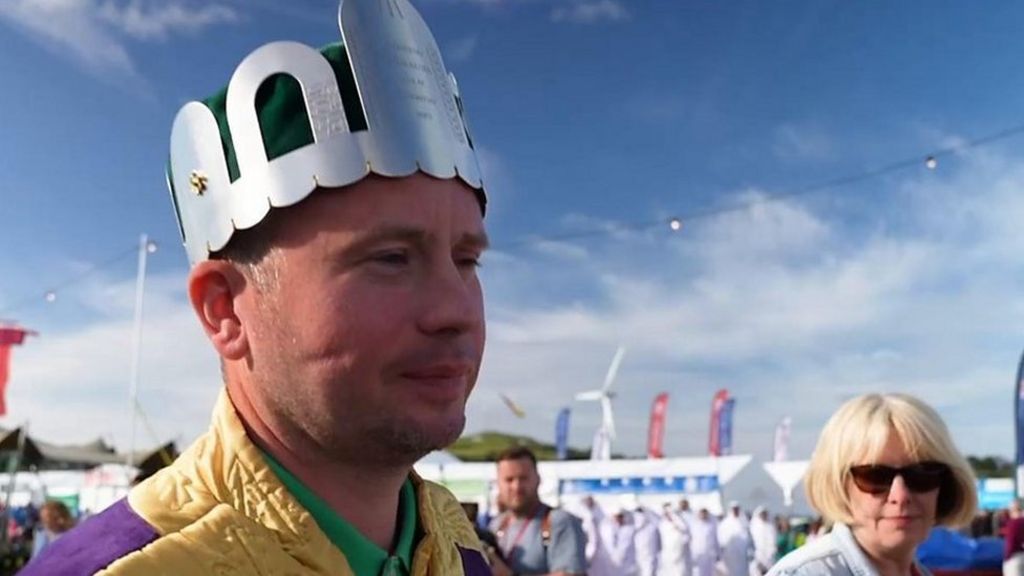 Rhys Iorwerth: O'dd y pili palas yn y bol yn dal i droi! - BBC Cymru Fyw