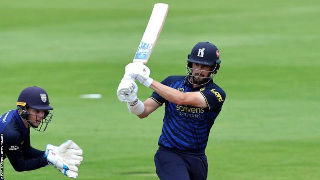 Warwickshire: Bears skipper Will Rhodes signs new contract until 2024 ...