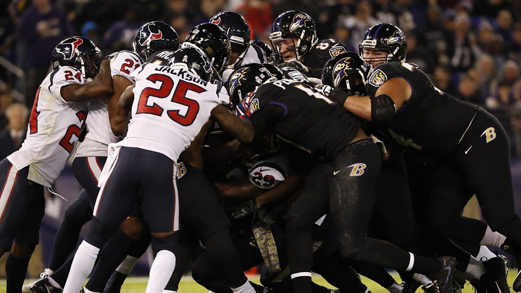 NFL: Baltimore Ravens score rugby maul-style touchdown - BBC Sport