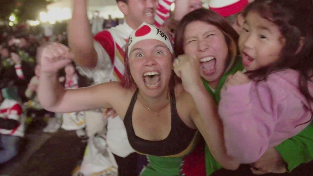 South Africa celebrates rugby world cup win over England - BBC News