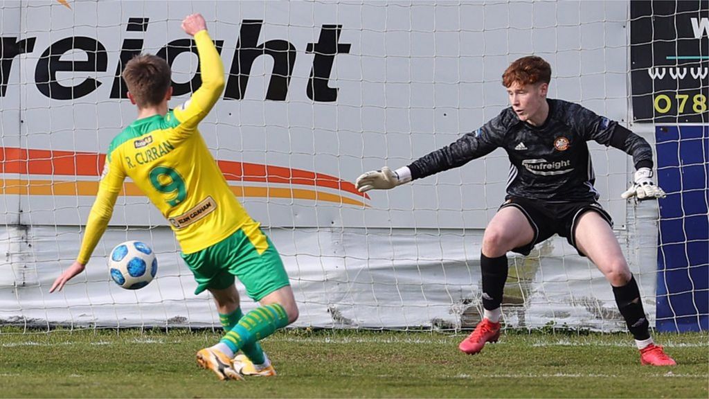 Ryan Curran fires in his second goal at Shamrock Park - BBC Sport