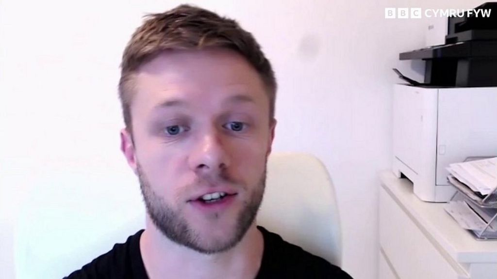 Treth twristiaeth: 'Effaith fwy ar fusnesau nag ymwelwyr' - BBC Cymru Fyw