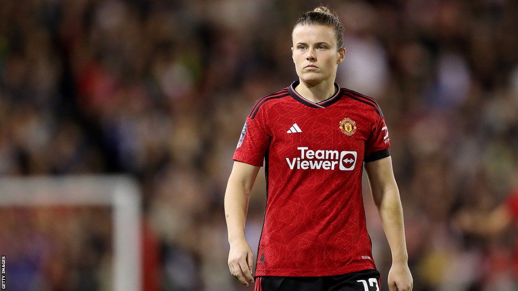 Hayley Ladd: Wales midfielder signs Man Utd contract extension until ...