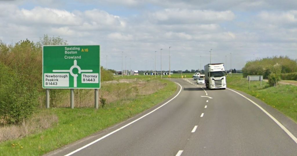 A16 at Newborough near Peterborough shut by crash - BBC News