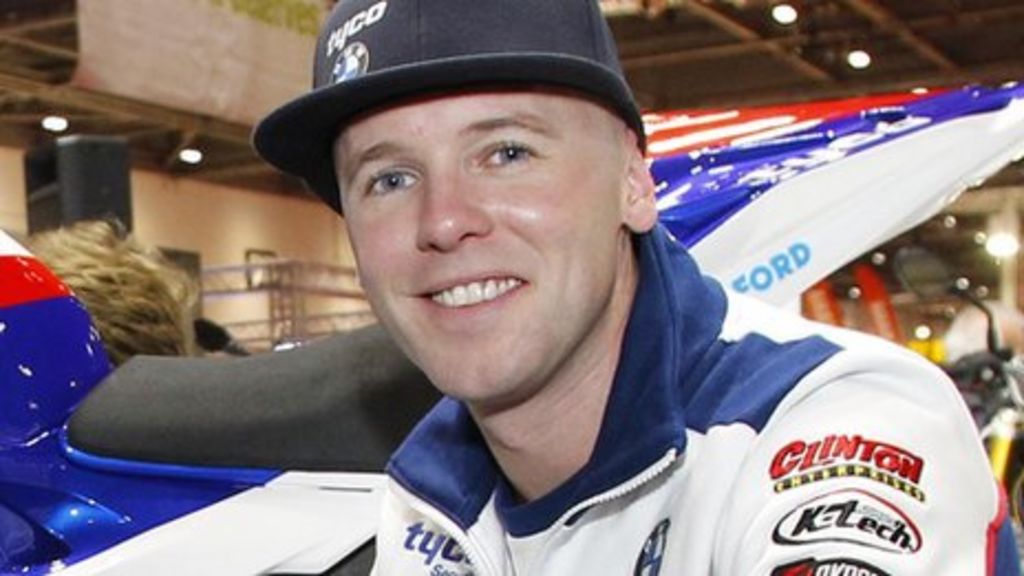 Michael Laverty keen to continue with Tyco BMW team in 2016 - BBC Sport