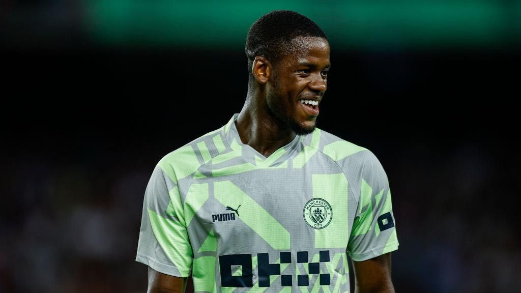 Deadline day: Man City's Mbete joins Bolton on loan - BBC Sport
