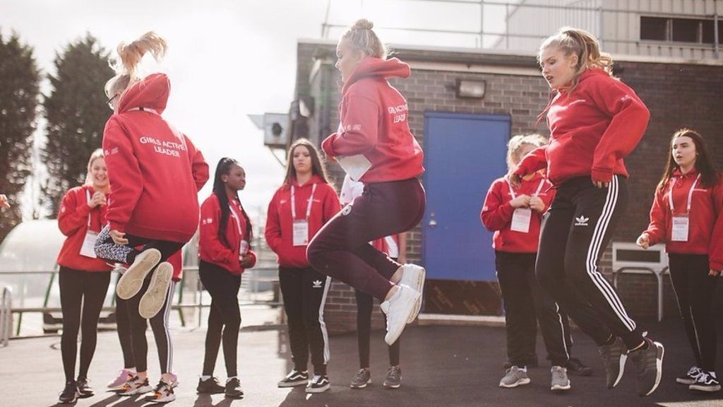 Lack of confidence stopping girls from playing sport - BBC Newsround