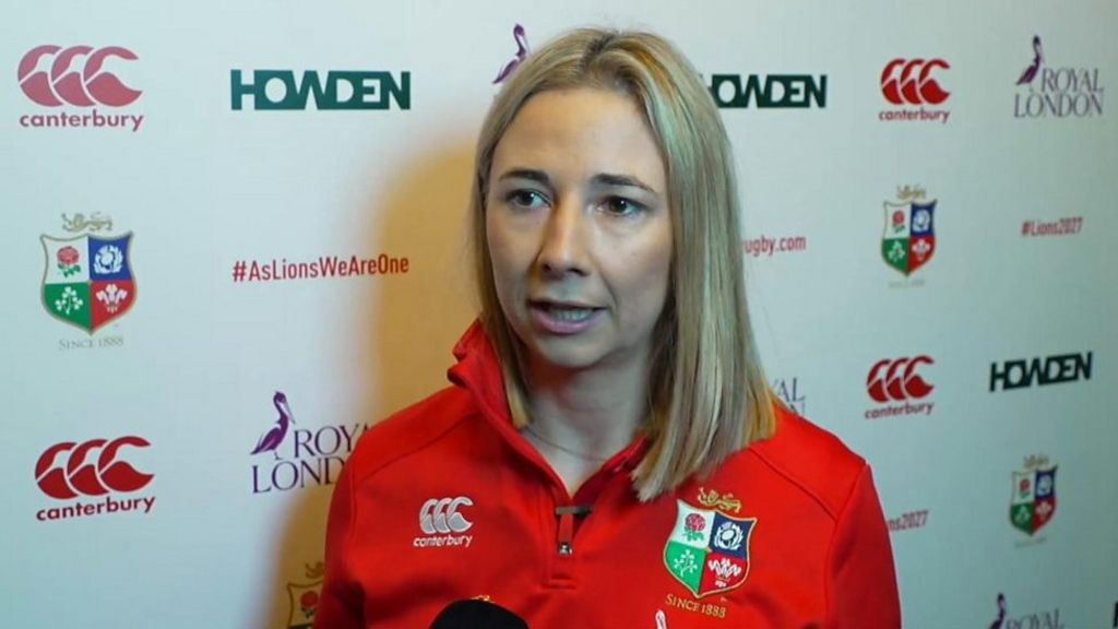 'Ffyddiog' bydd Cymry yng ngharfan merched y Llewod - BBC Cymru Fyw