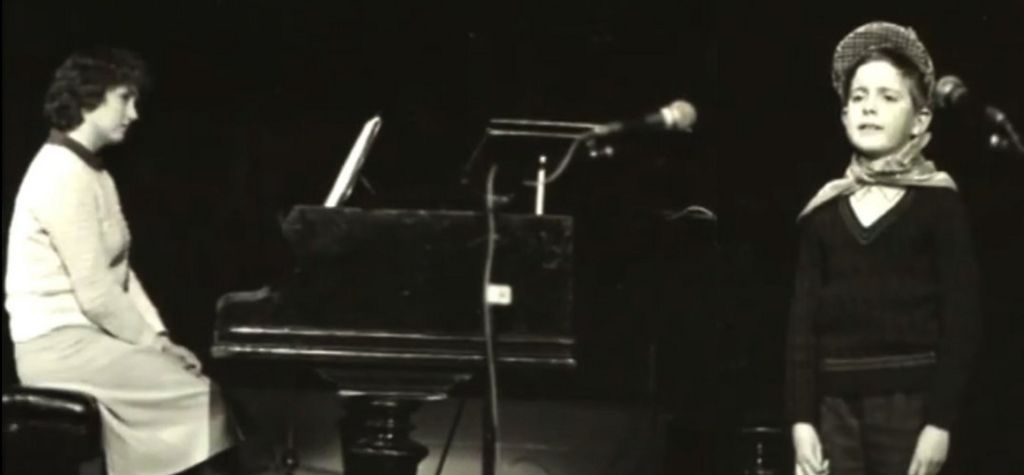 Cyn-ddisgyblion yn cofio Leah Owen - BBC Cymru Fyw