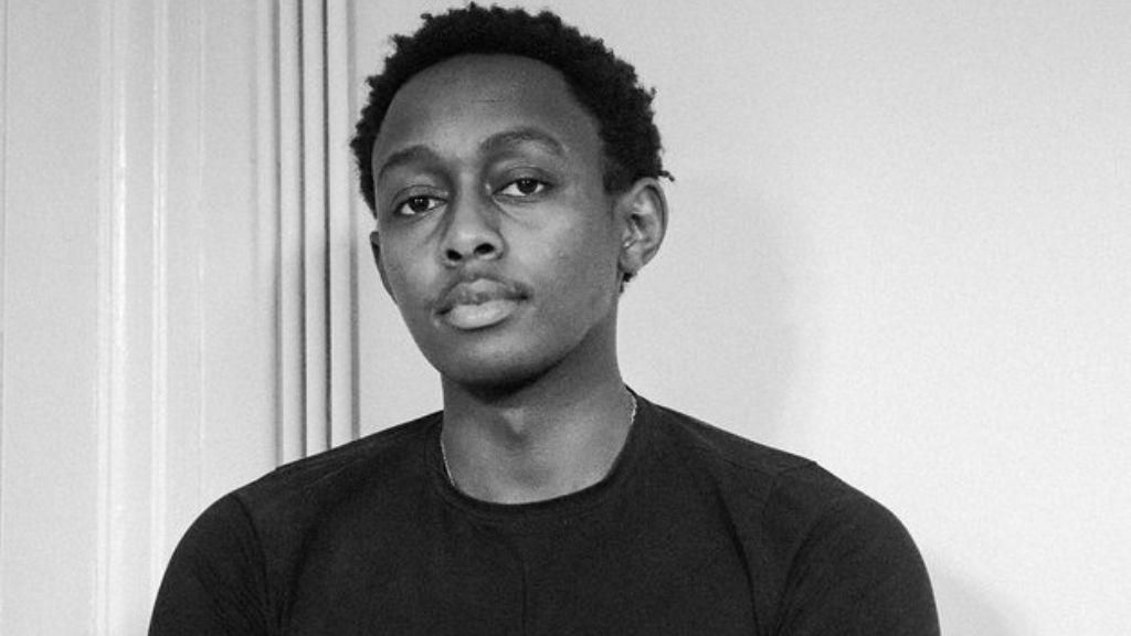Brighton student wins grant to build nightclub in Kenya - BBC News