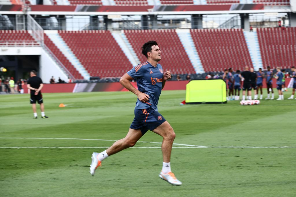 Man Utd: Harry Maguire does solo work - BBC Sport