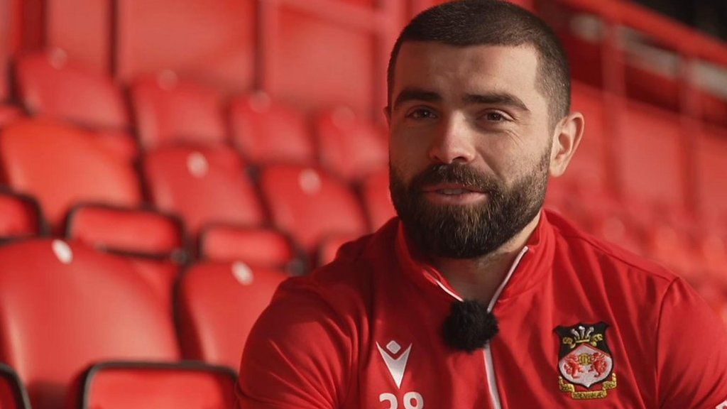 FA Cup: 'I love it here at Wrexham' - midfielder Elliot Lee - BBC Sport