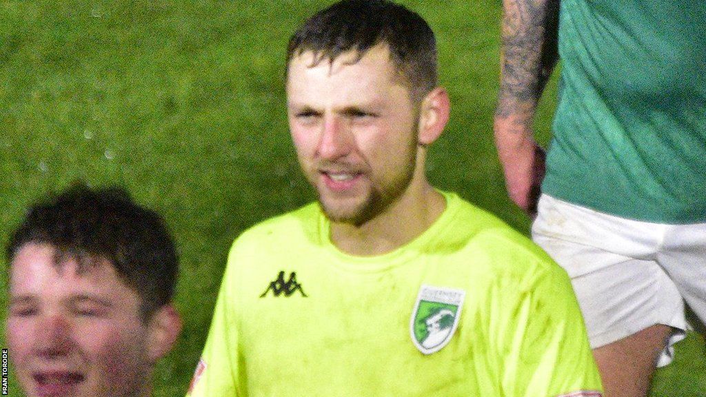 Guernsey FC beat Binfield 2-1 thanks to Sam Murray's ate strike - BBC Sport